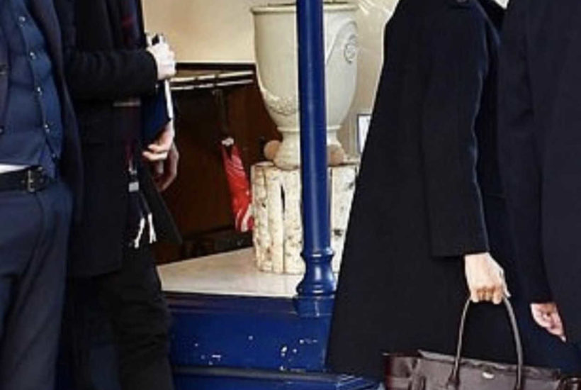 Meghan's Mirror – Meghan Markle Fashion Blog | Chronicling Meghan's ...