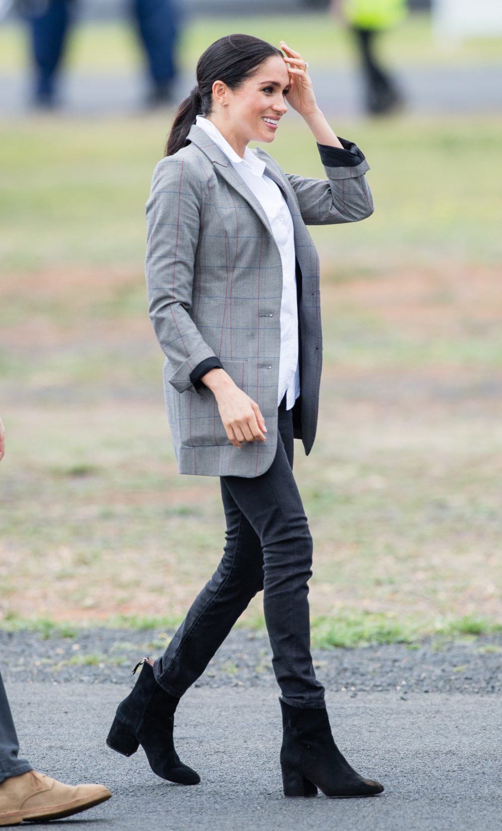 The Story Behind Meghan Markle's H & M Initial Necklace - Meghan's Mirror